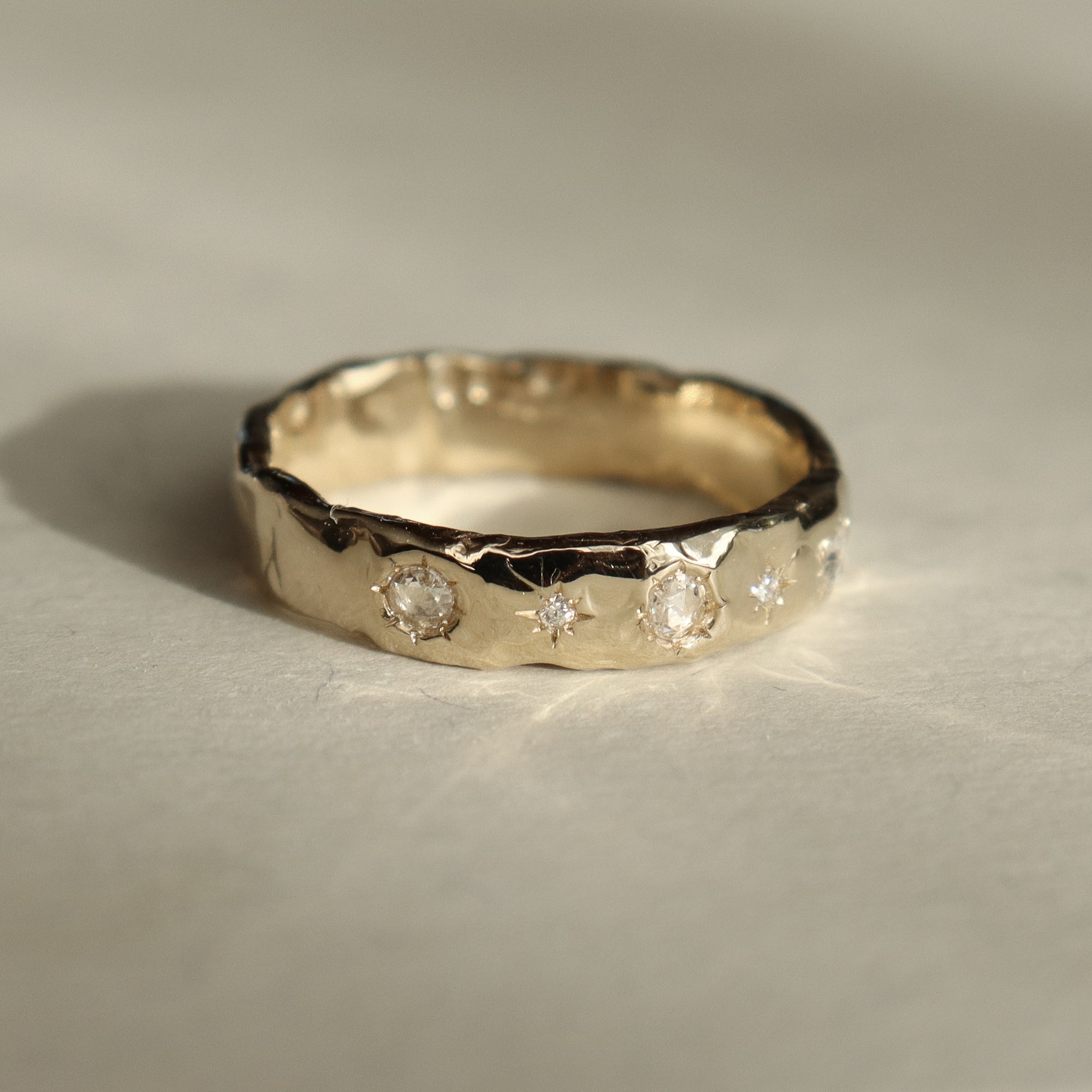 The Vale Band | Diamonds, 14k gold – From Isla