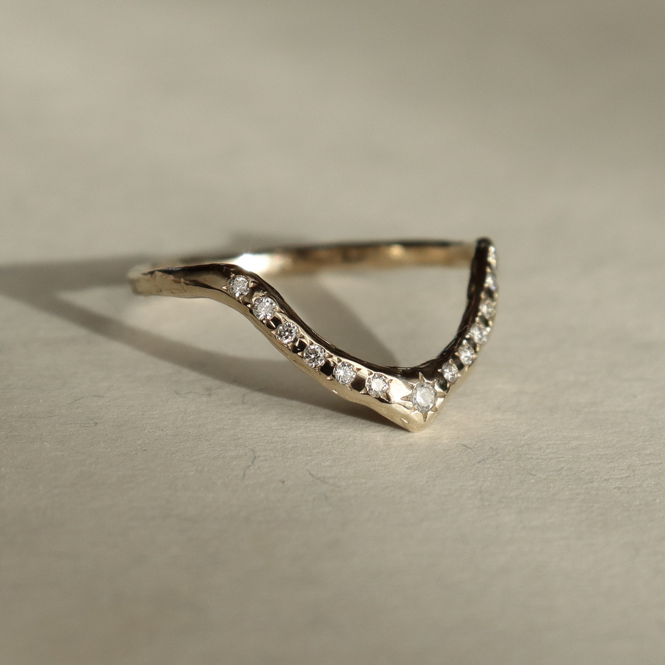 The Summit Band | Diamonds, 14k gold – From Isla